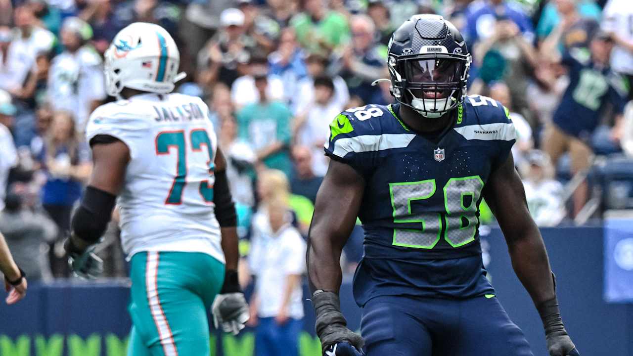 Second-Year LB Derick Hall Played “Tremendous” Game Against Miami