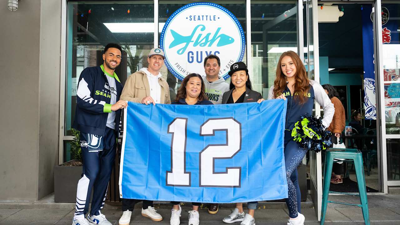 PHOTOS: Seahawks Host Happy Hour At Seattle Fish Guys For Women's ...