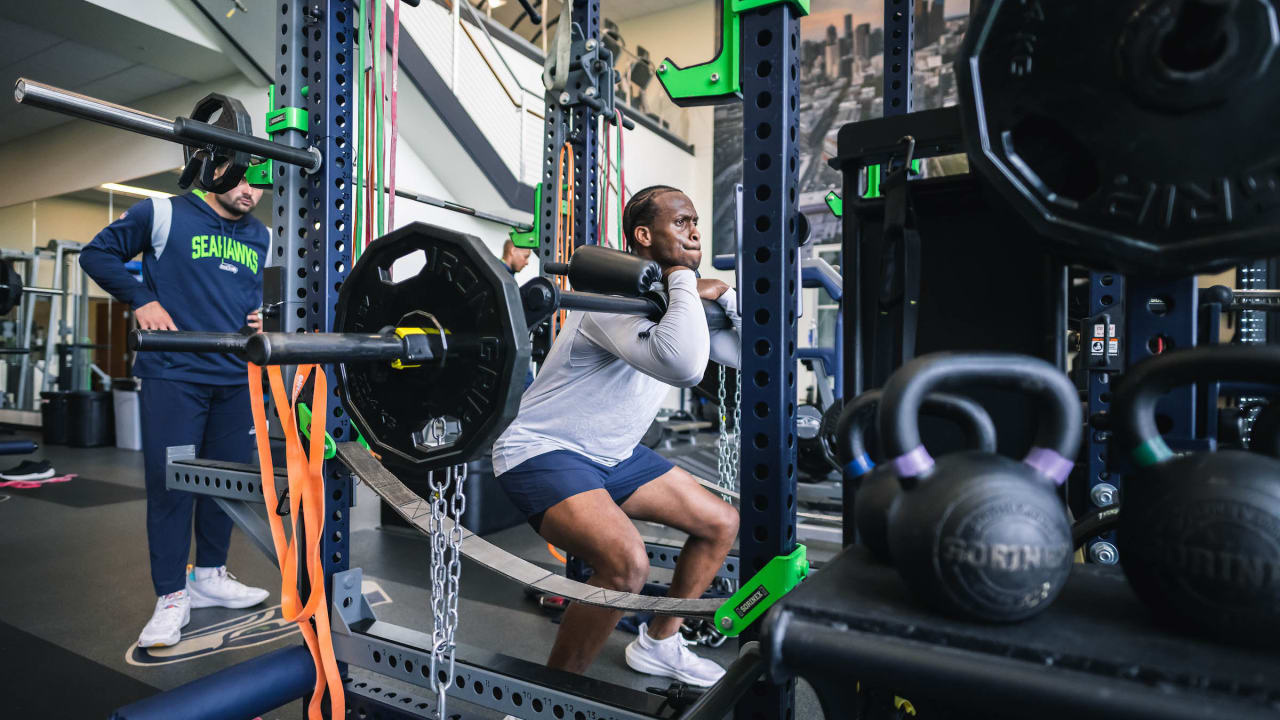 PHOTOS: 12 Frames From Offseason Workouts | Seahawks Lock In For Day Two