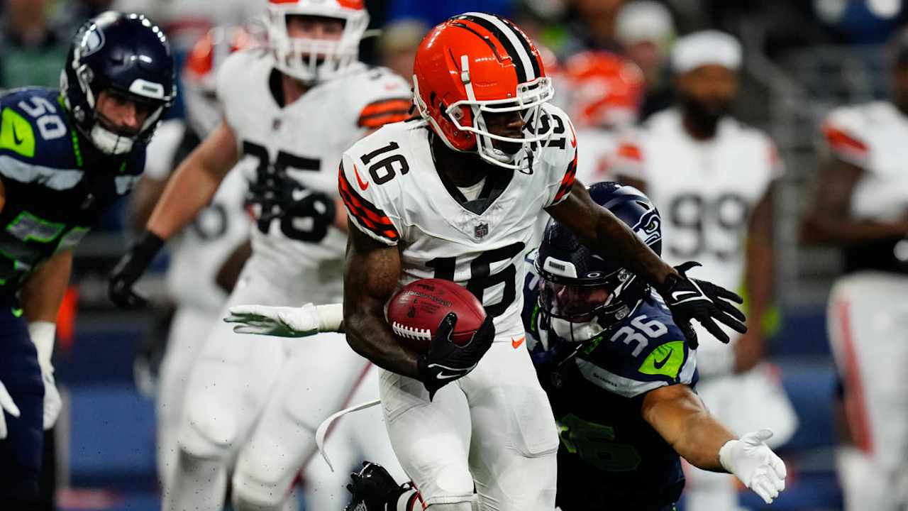 Seahawks Claim WR Jaelon Darden Off Waivers, Waive CB Dee Williams