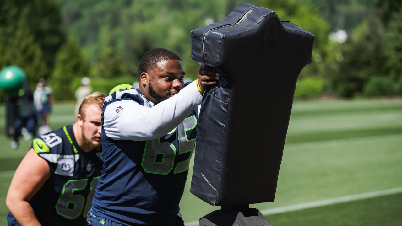 Seahawks Sign Sixth-Round Pick Michael Jerrell