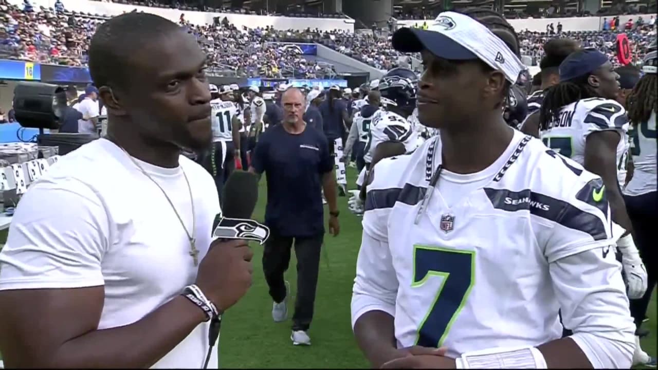 Seahawks Legend Cliff Avril Interviews Geno Smith During Preseason Week ...