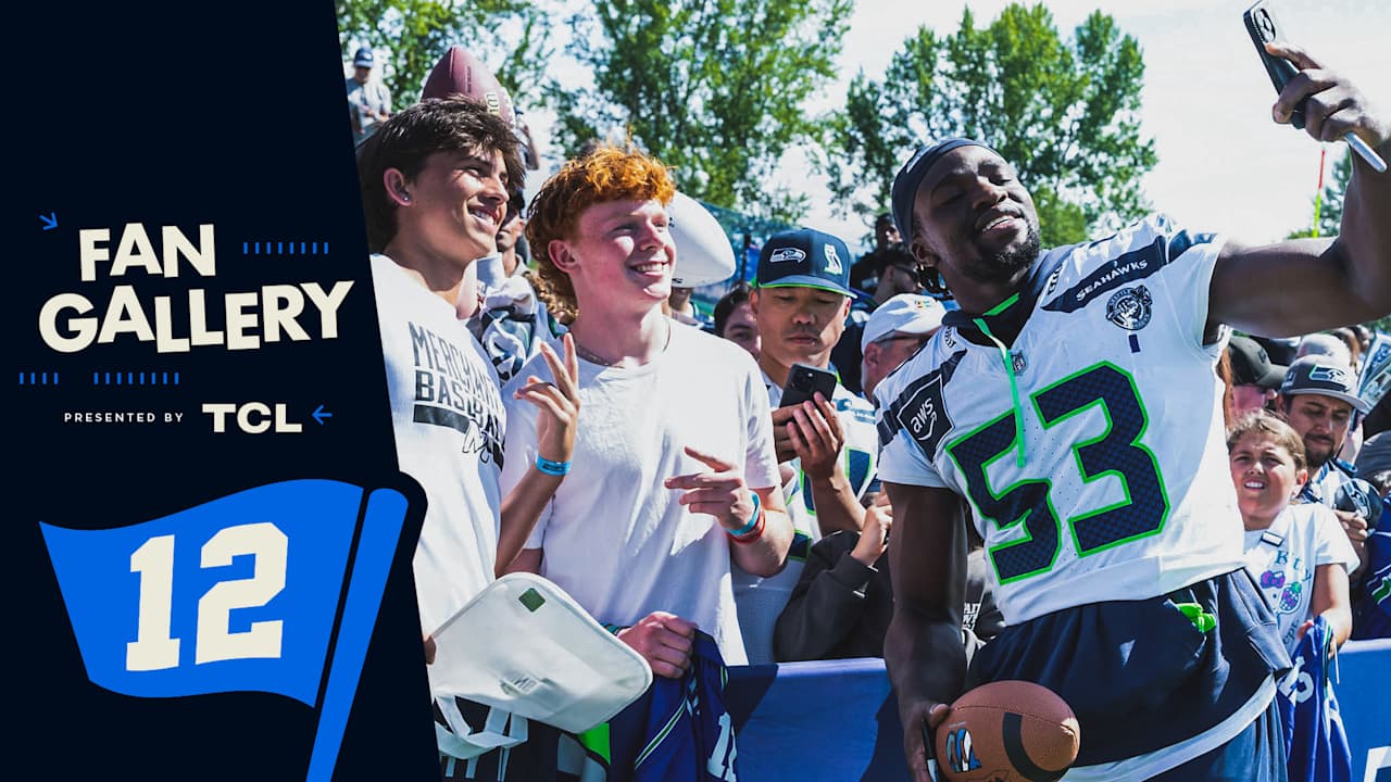 PHOTOS: 12s Spend 'Back Together Weekend' At A Seahawks Training Camp ...