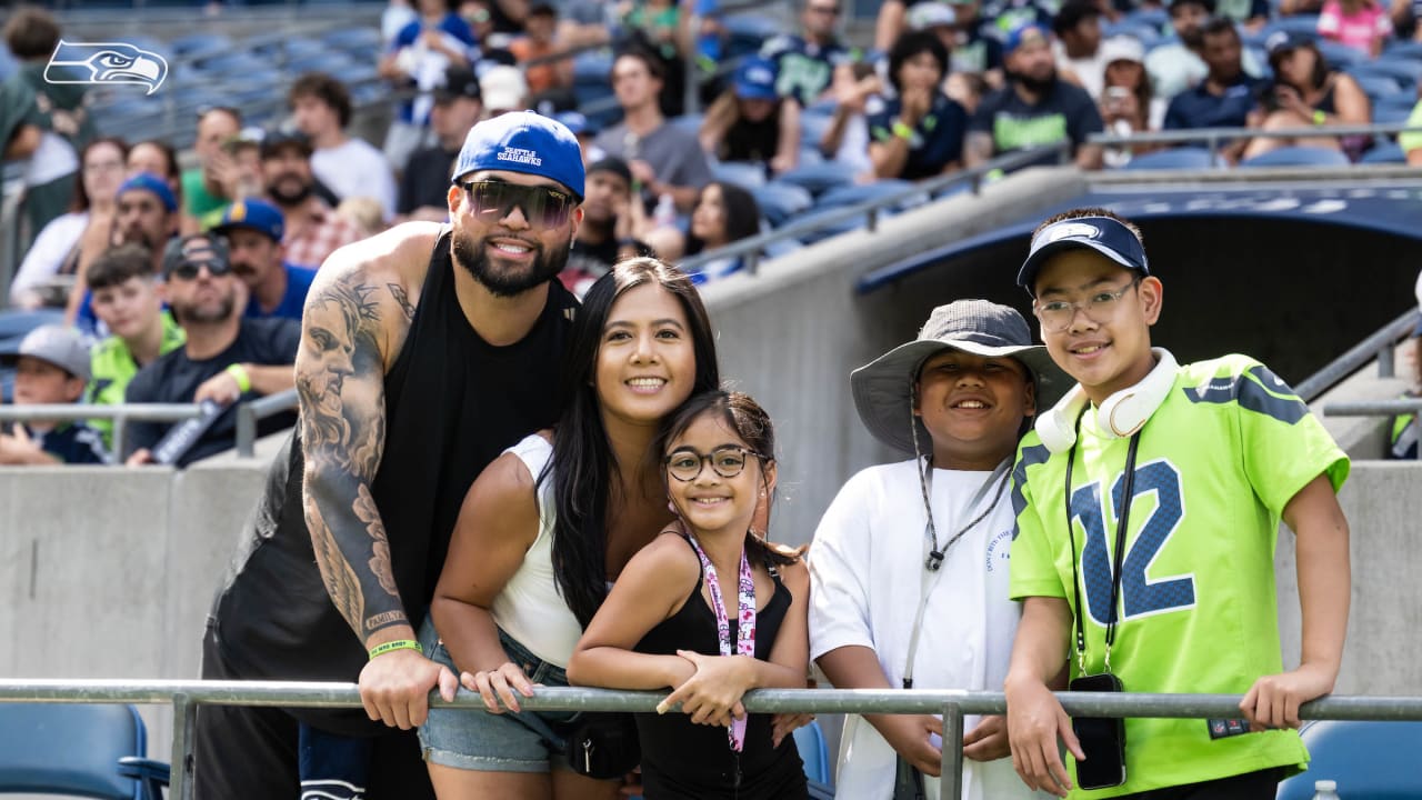 PHOTOS: 12s Pack Lumen Field For Football Fest