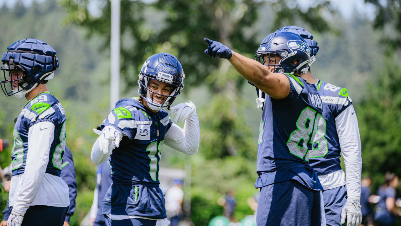 PHOTOS: 12 Frames From OTAs | Seahawks Practice On A Perfect Day In Seattle