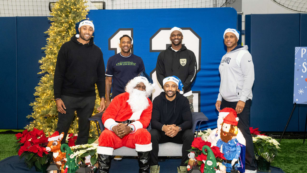 PHOTOS: Seahawks Legends Host Holiday Celebration At Virginia Mason ...
