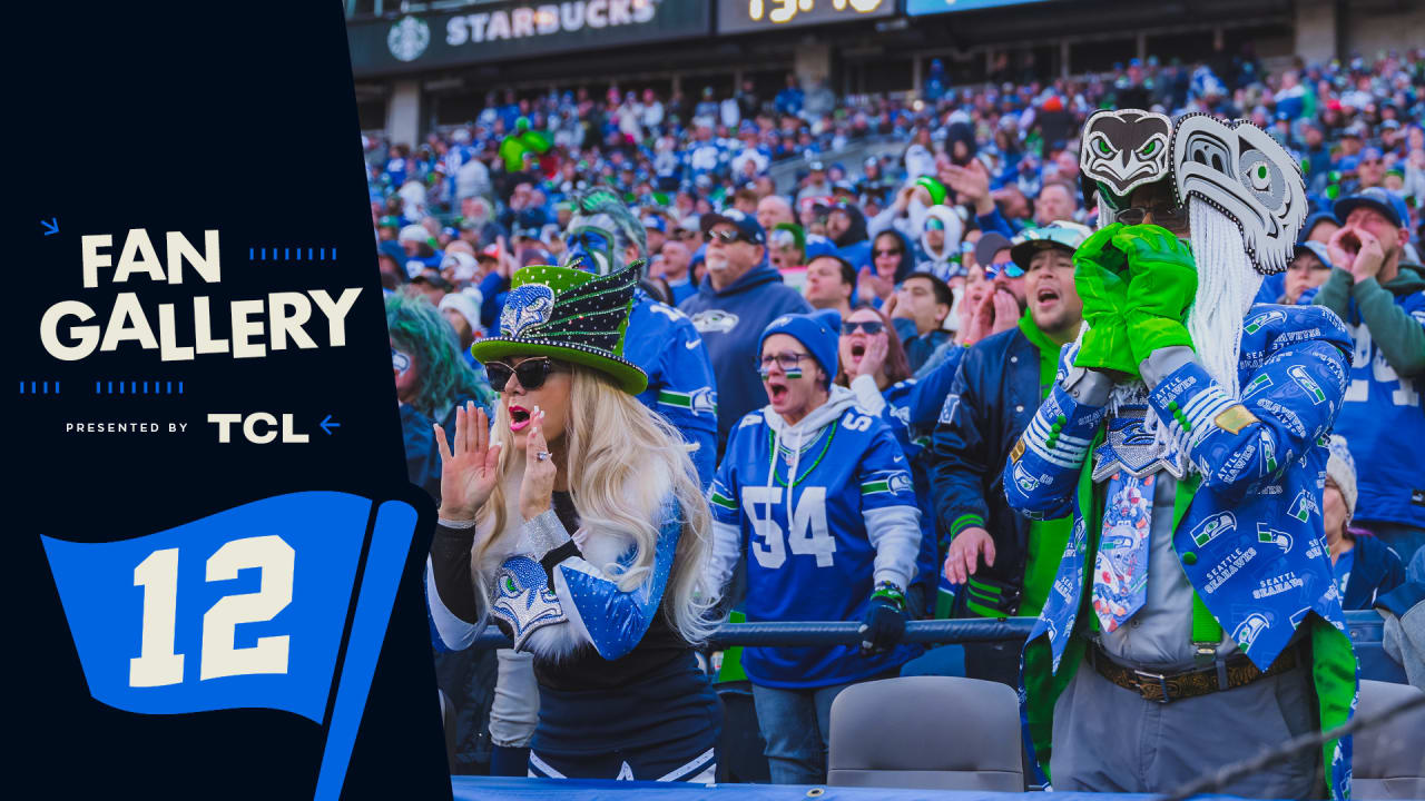 PHOTOS: 12s Fill Lumen Field For Week 8 vs. Cleveland