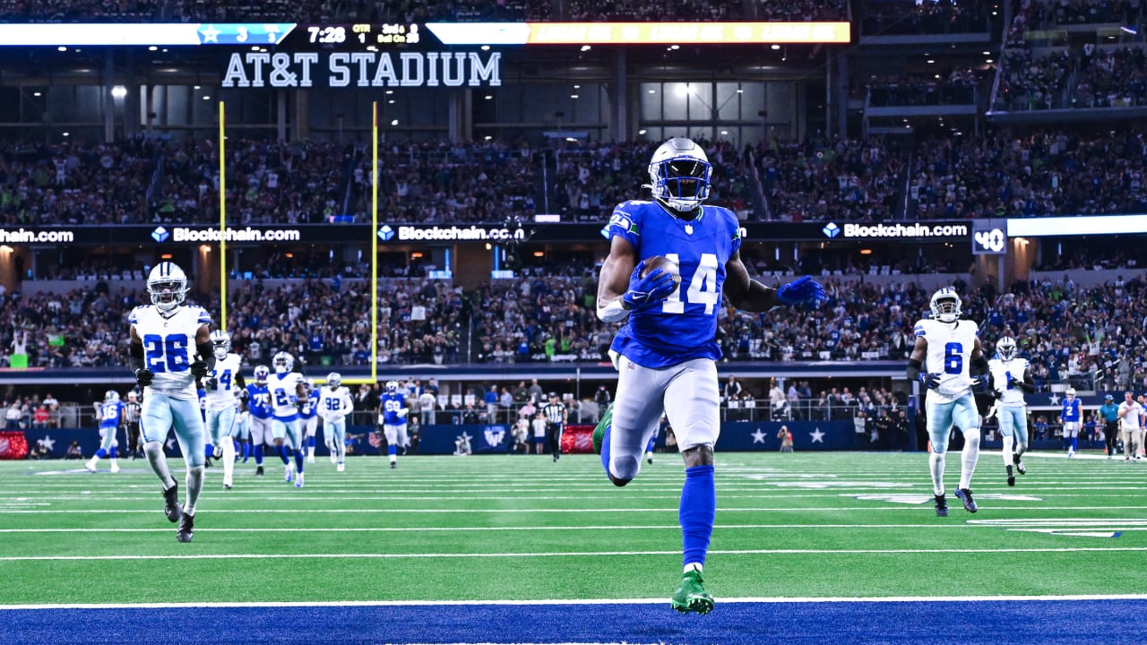 DK Metcalf On Sign Language Celebrations: ‘I Always Try To Exercise My ...