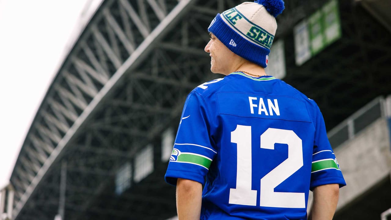 PHOTOS: Seahawks Pro Shop Holiday Gifts