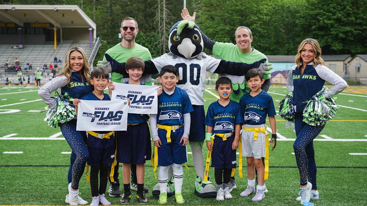 PHOTOS: Seahawks Flag Football League Spring Visits