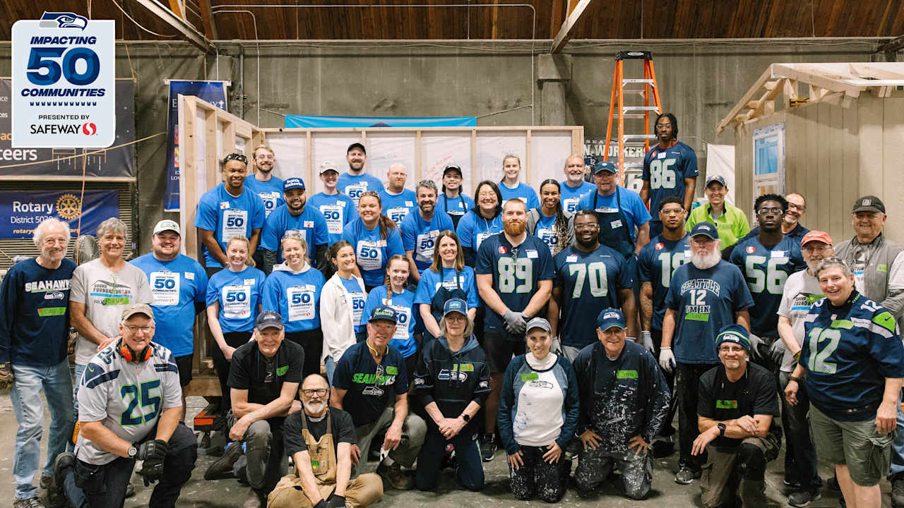 PHOTOS: Seahawks Staff Members Volunteer At Sound Foundations NW For ...