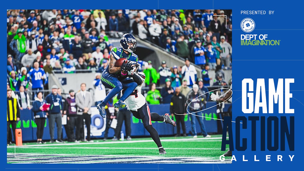 PHOTOS: Must-See Game Action Shots From The Prime-Time Win Over The ...