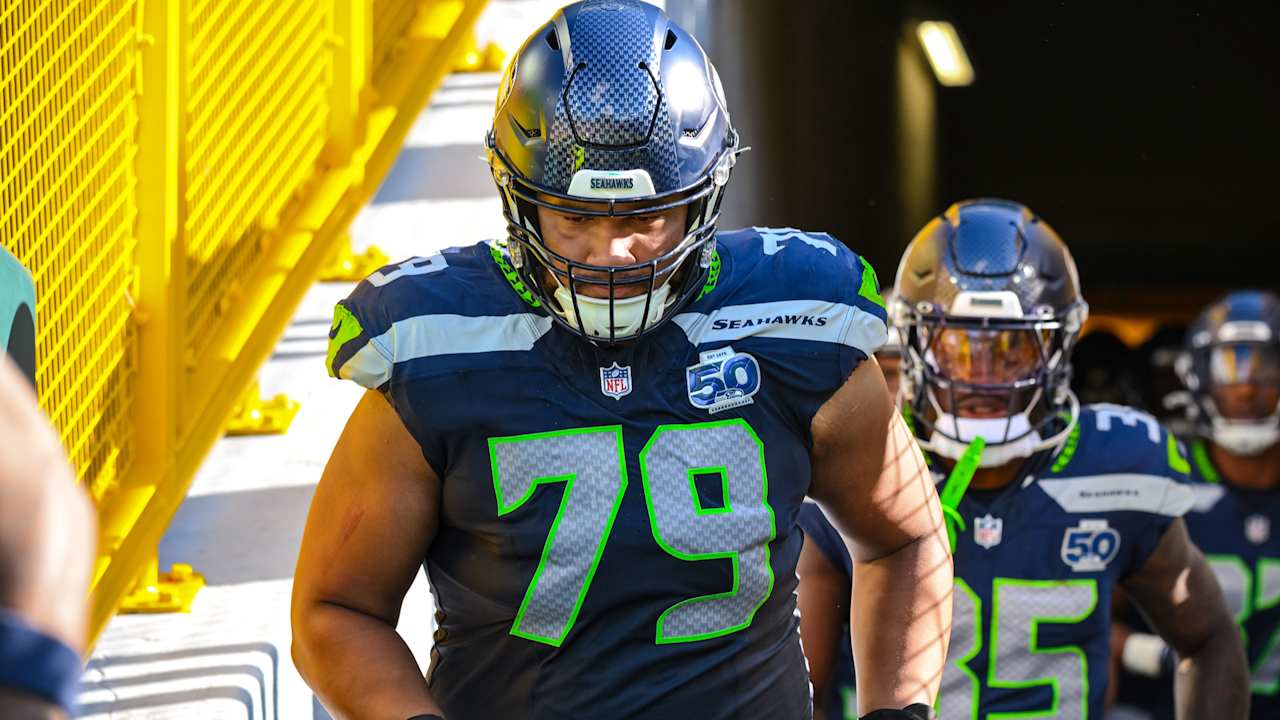 Seahawks Sign T Amari Kight Off Practice Squad, Place Cody White On IR ...