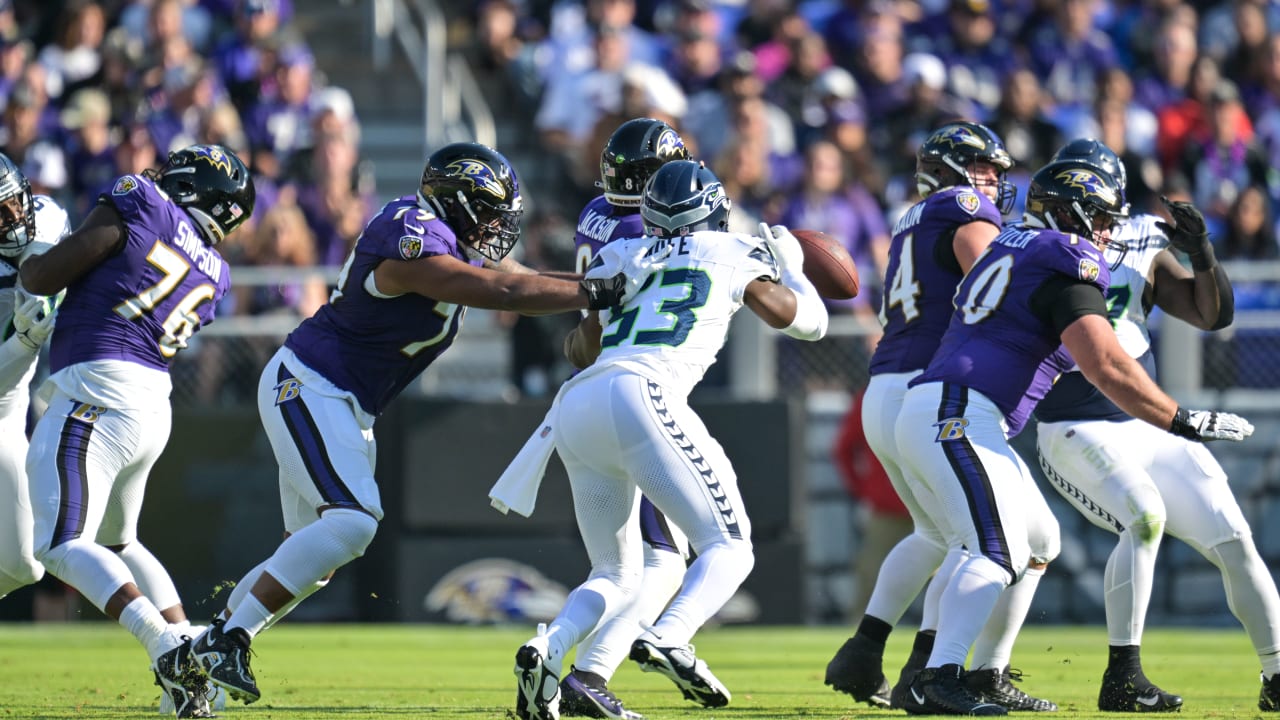 Boye Mafe Continues Hot Streak Into Seahawks Record Books