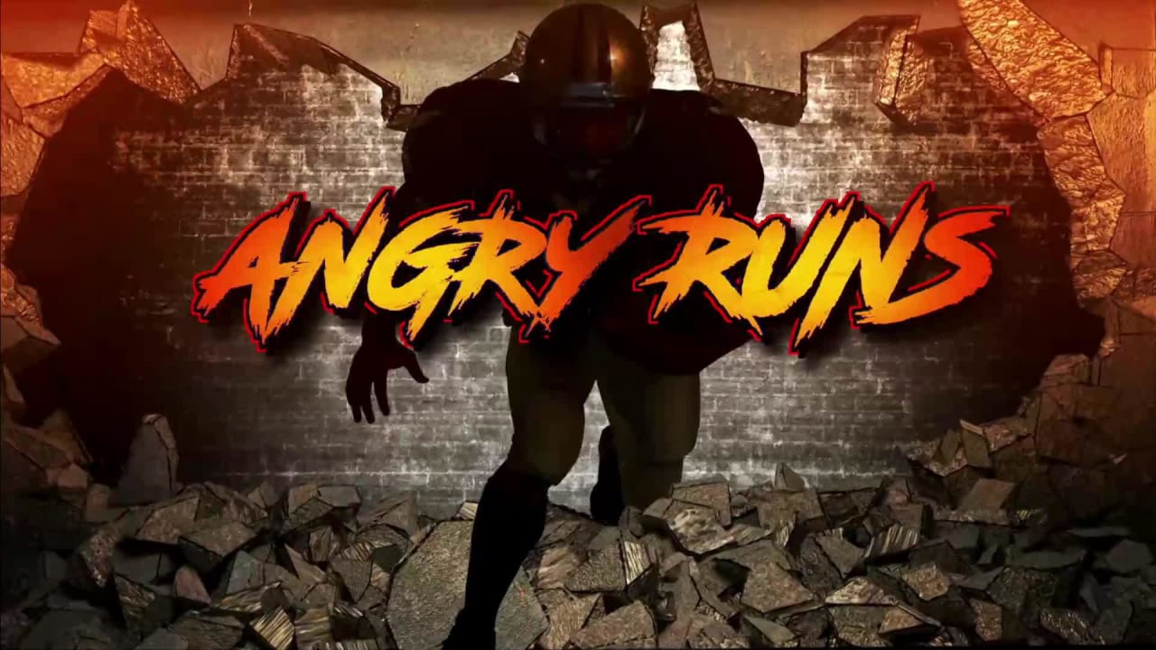 Brandt presents the 'Angry Runs' award to Harris