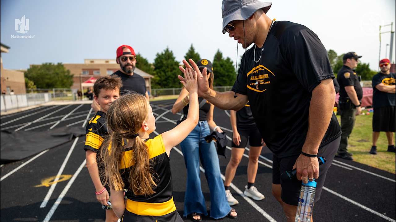WATCH: Highsmith named Steelers Club Winner for 2025 Walter Payton NFL ...