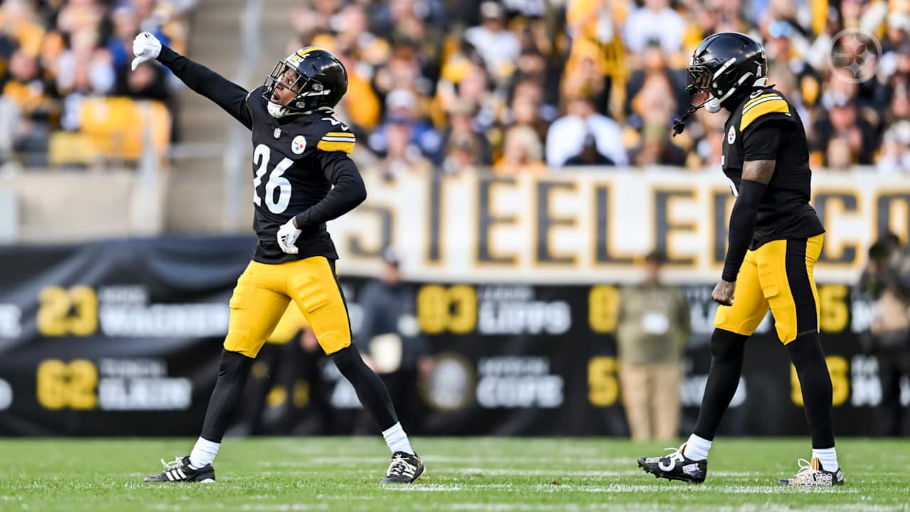 GAME PHOTOS: Week 9 vs Colts