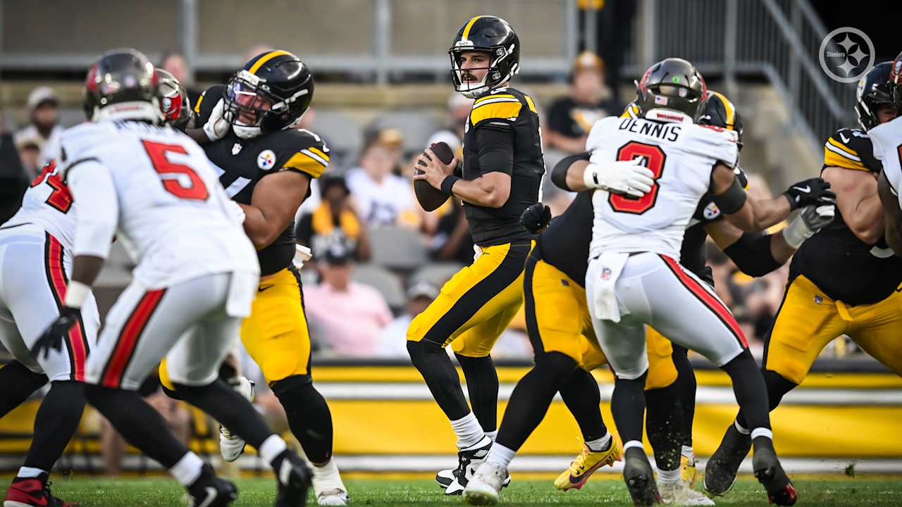 Steelers fall to Buccaneers, 17-14