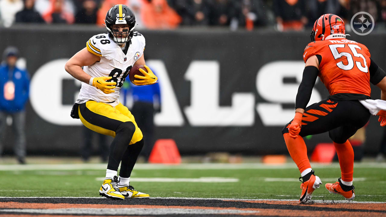 Steelers defeat Bengals, 16-10