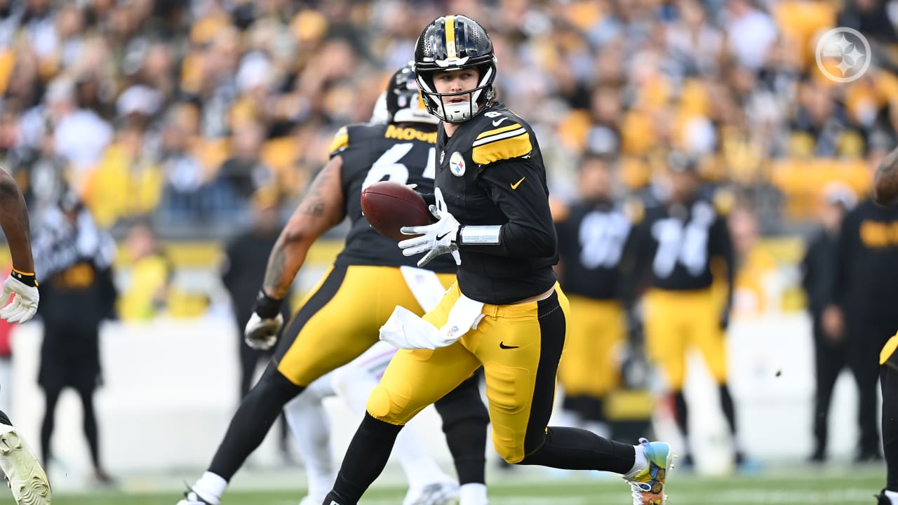 HIGHLIGHT: Pickett with 38-yard launch to Pickens