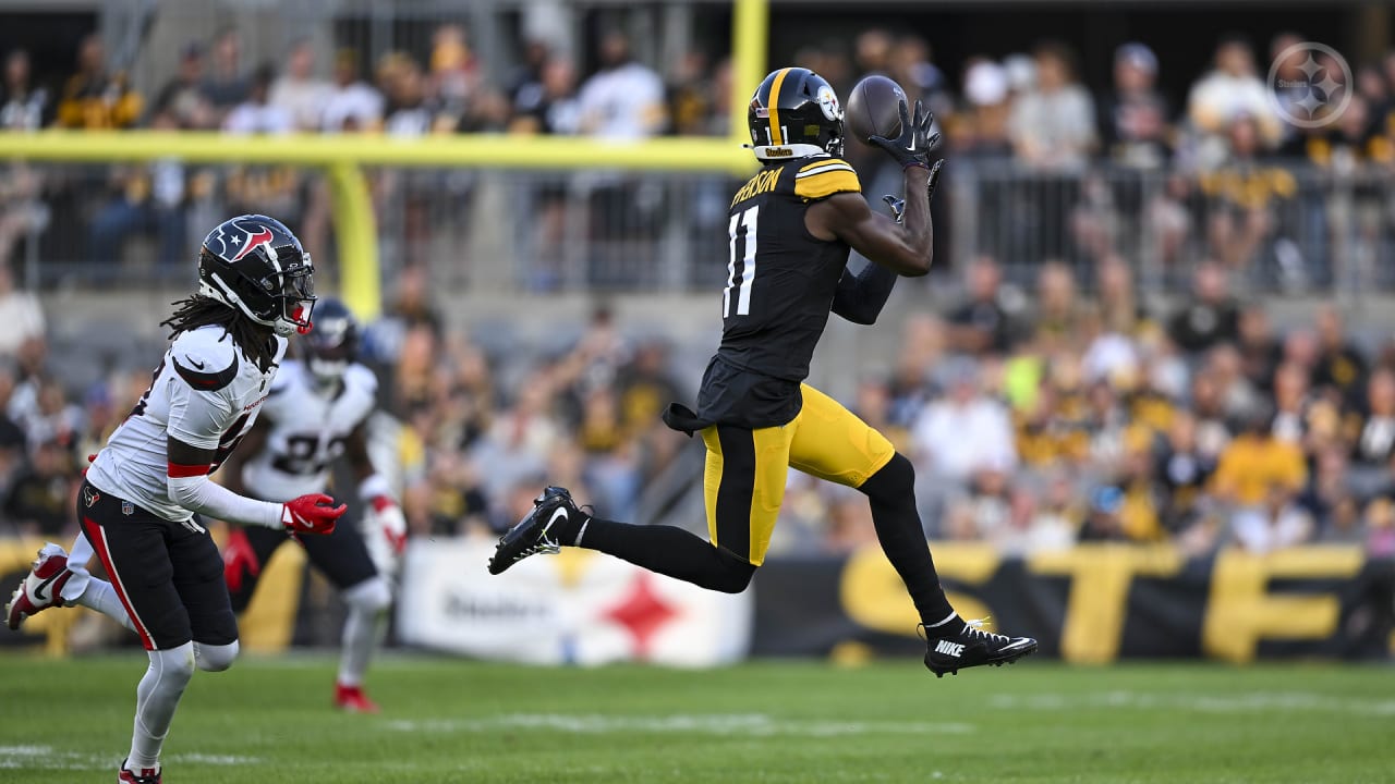 GAME PHOTOS: Preseason Week 1 vs. Texans