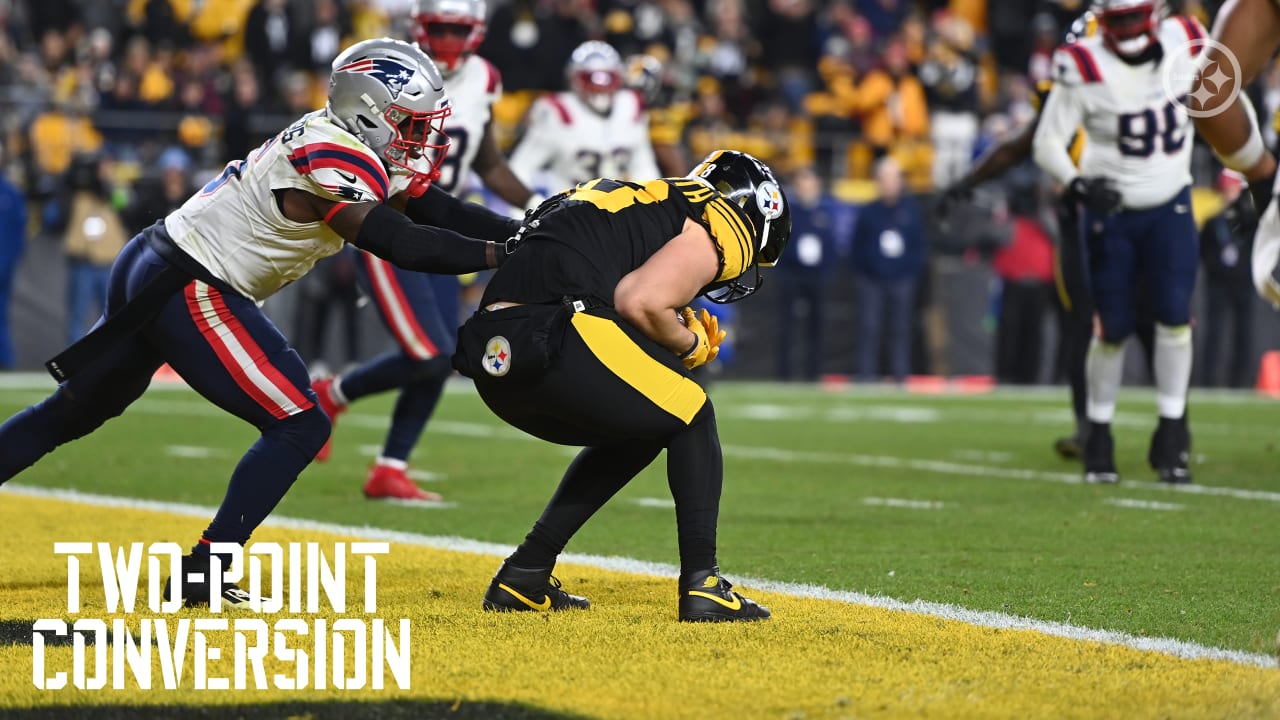 HIGHLIGHT: Freiermuth for two-point conversion