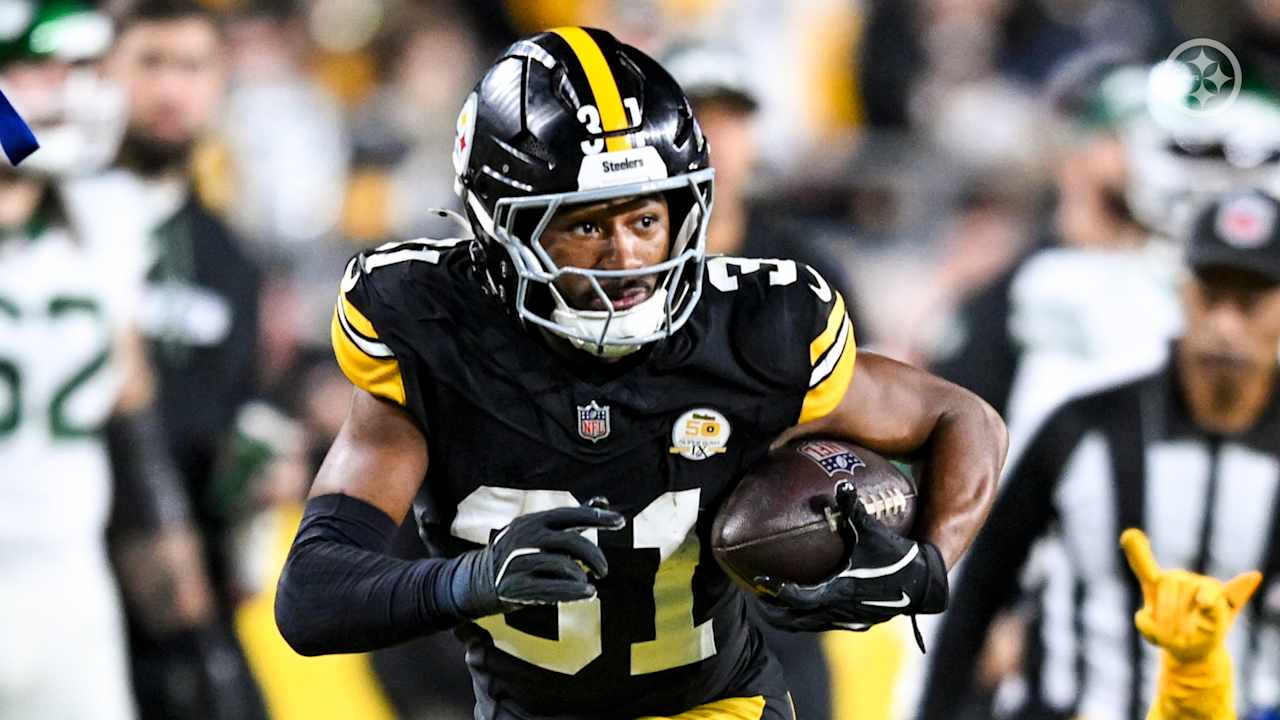 En Español: Bishop's second pick