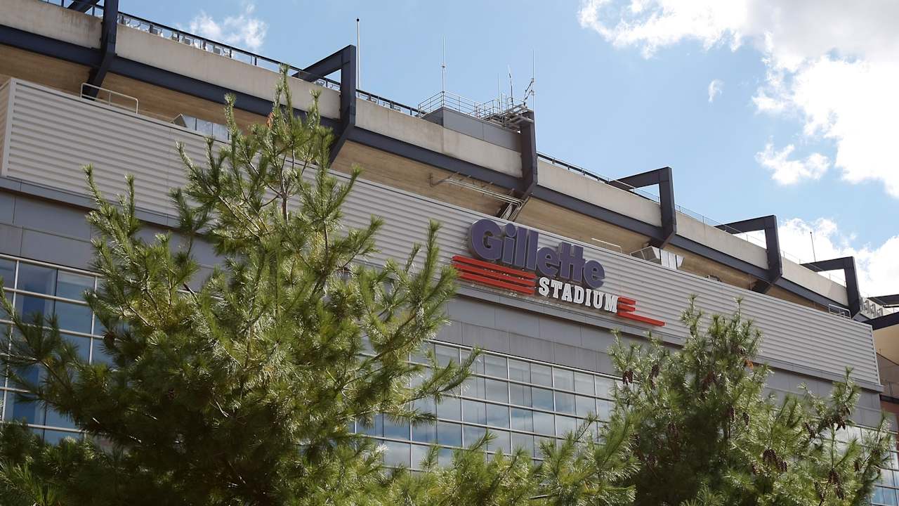 Steelers at Patriots: How to watch/listen to the game