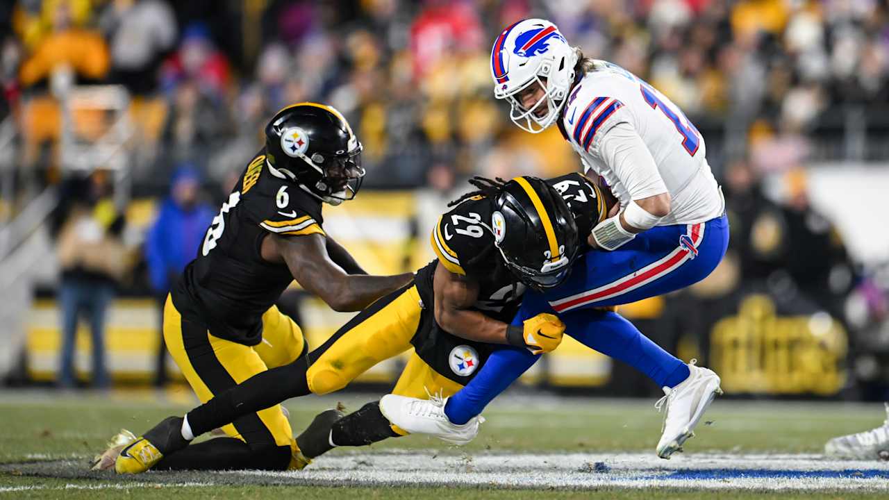 GAME PHOTOS: Week 13 vs Bills