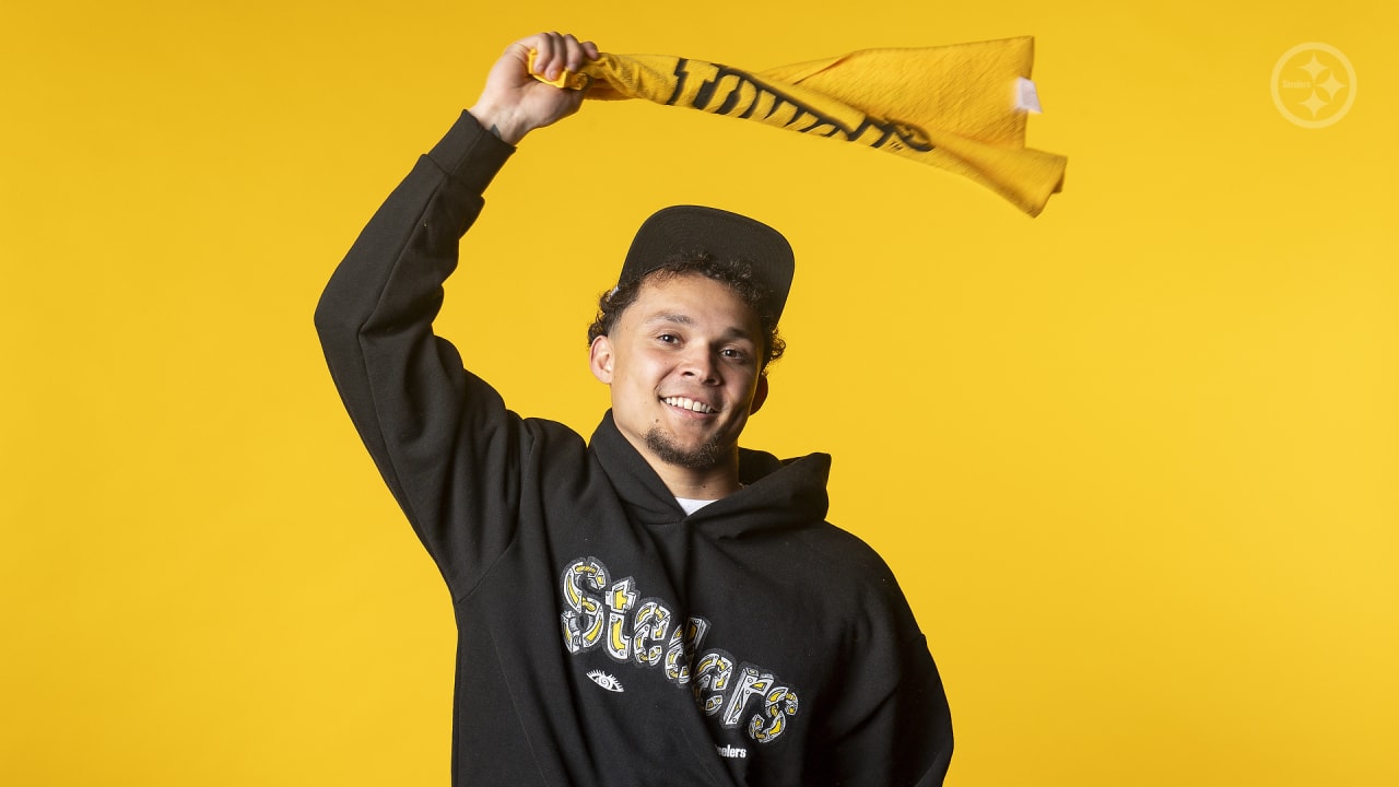 PHOTOS: Studio photoshoot with Roman Wilson