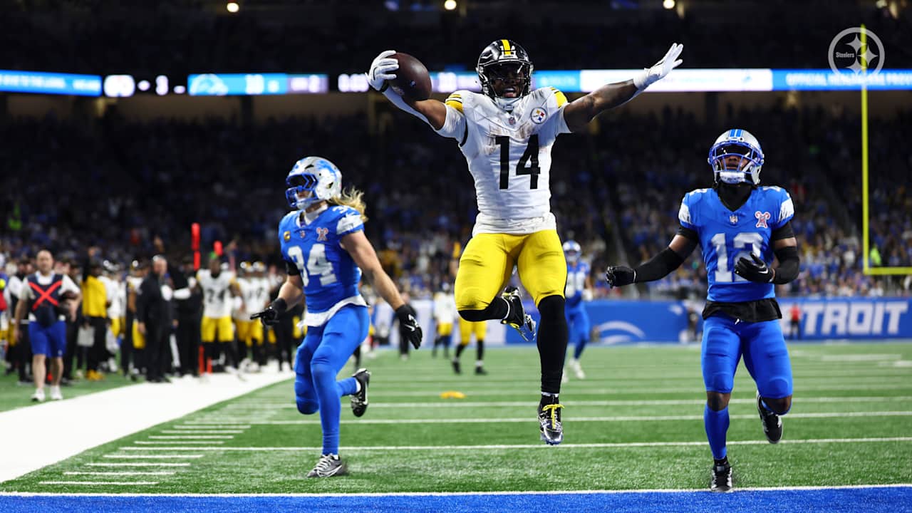 GAME PHOTOS: Week 16 at Lions