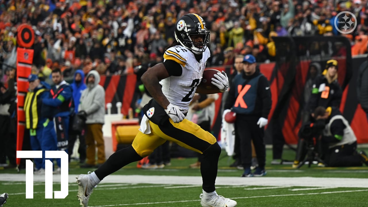 HIGHLIGHT: Harris rushes for a 5-yard TD vs. Bengals