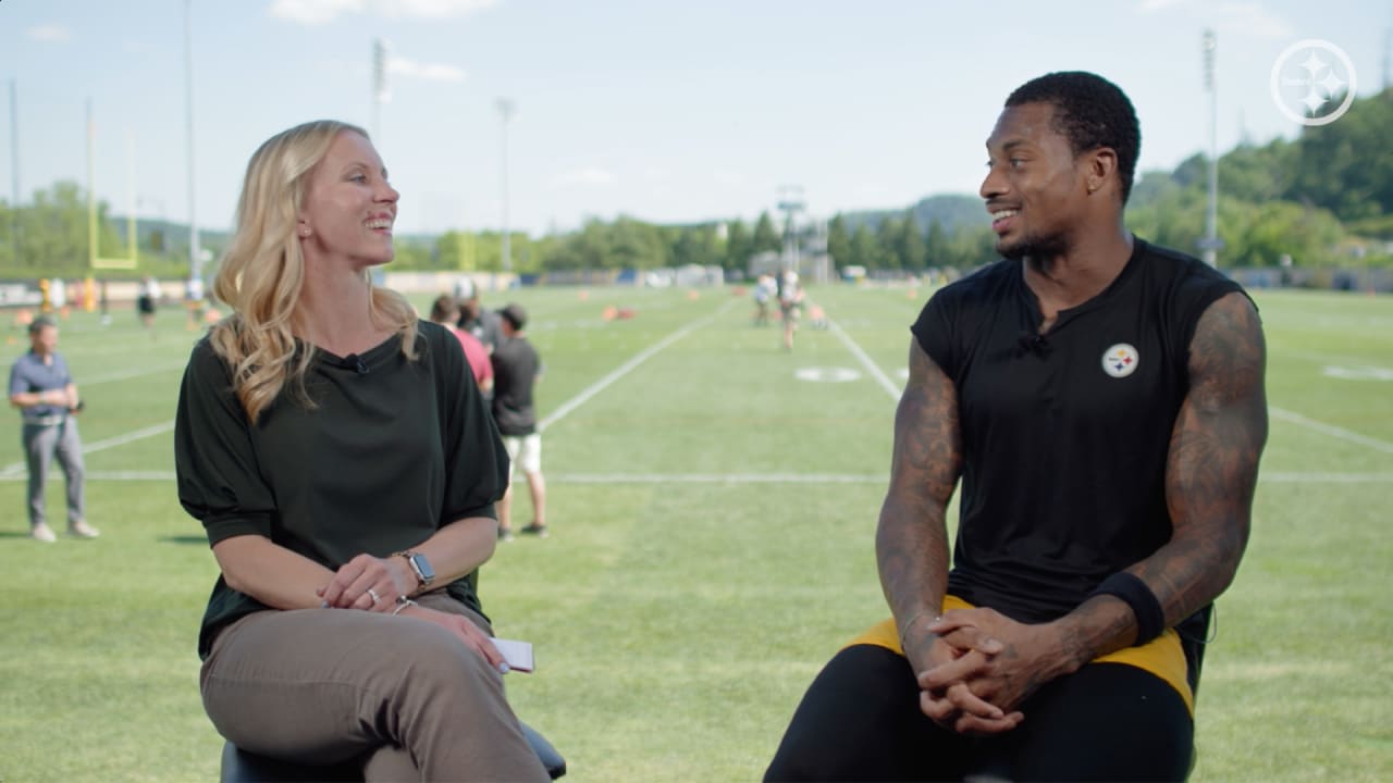 WATCH: Sideline Interview with Elliott