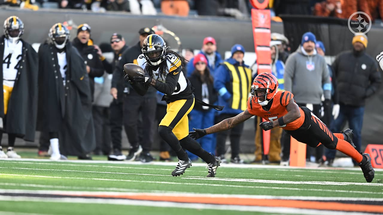 HIGHLIGHT: Jackson picks off Burrow