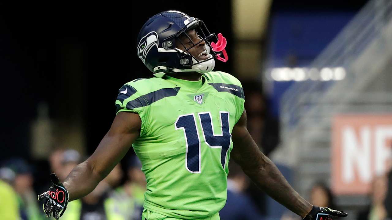 PHOTOS: Steelers acquire DK Metcalf via trade