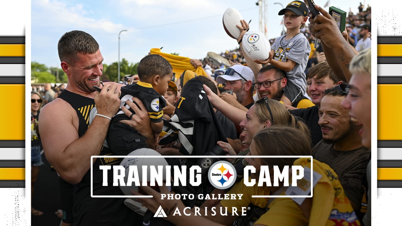 PHOTOS: Best of fans at Steelers Camp