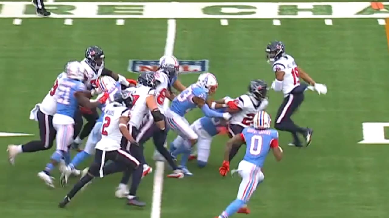 Highlights: Devin Singletary muscles his way for 14-yard rush