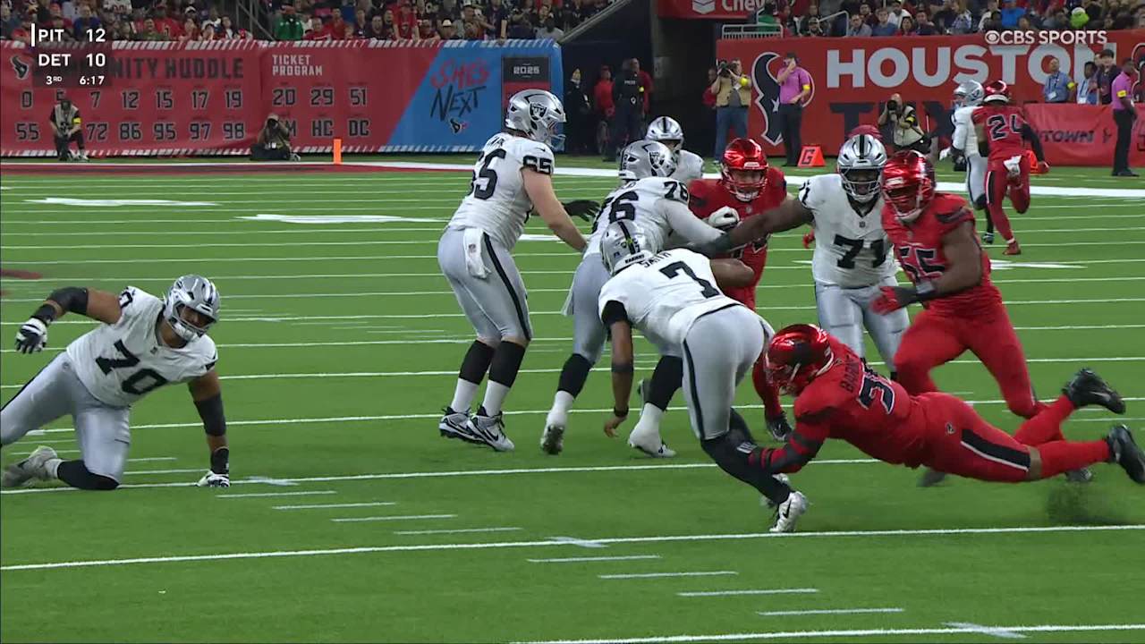 Derek Barnett sacks Geno Smith for 13-yard loss, third sack of season