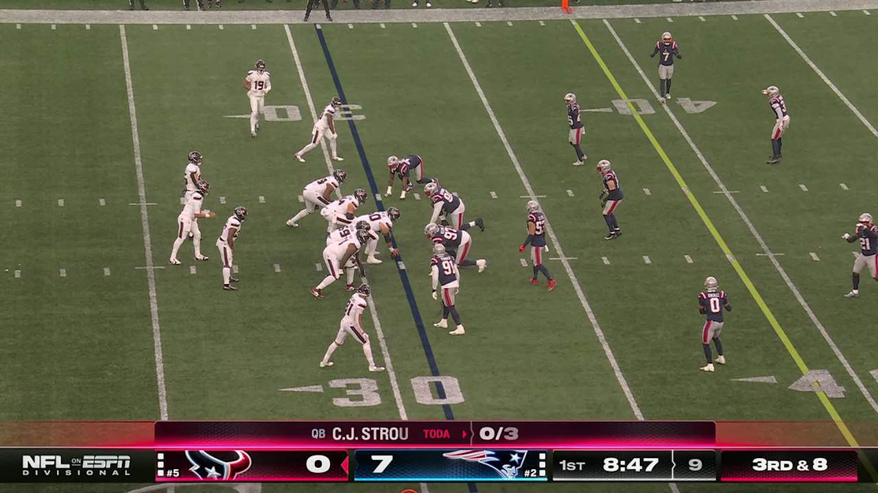 Stroud locates a wide-open Schultz for 42-yard gain in first quarter