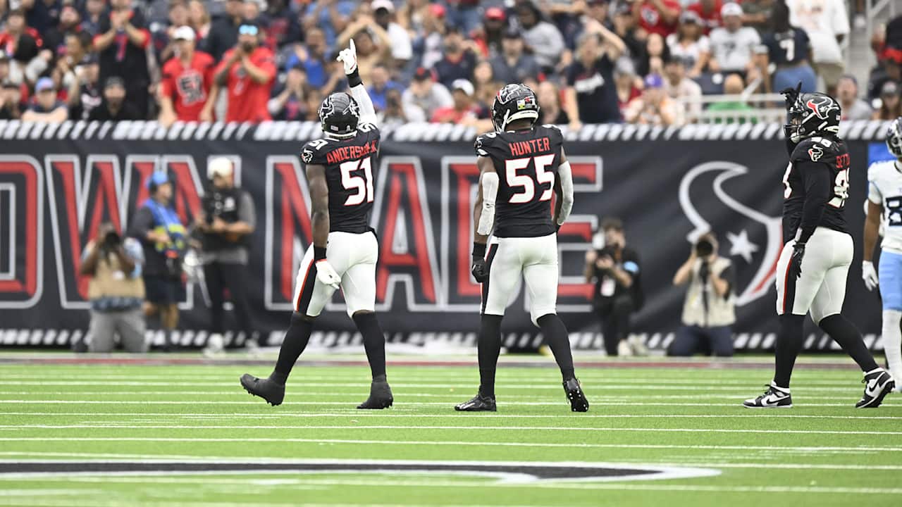 Texans defense sets franchise record for sacks in the first half of a game