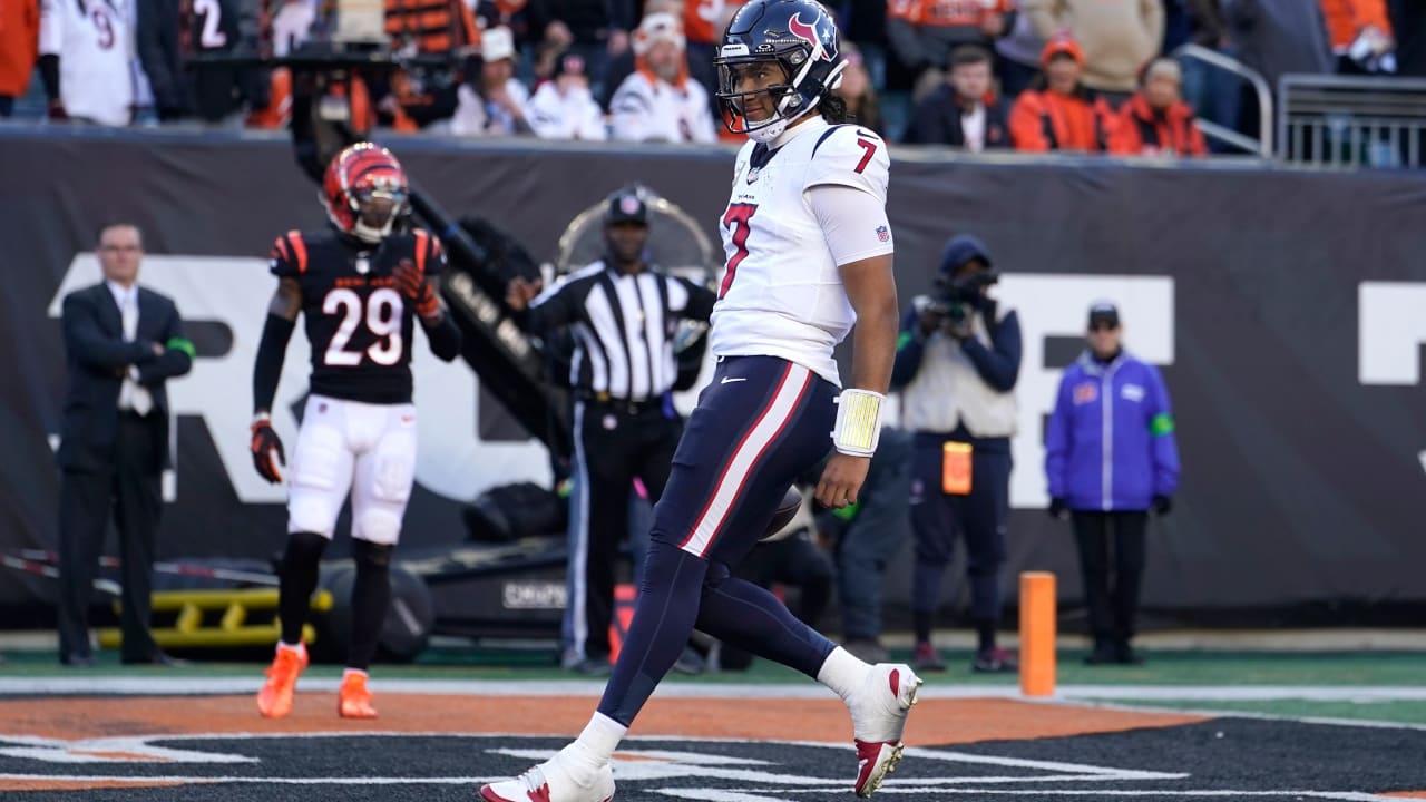 Highlights: Stroud's second rush TD of 2023 extends Texans' lead