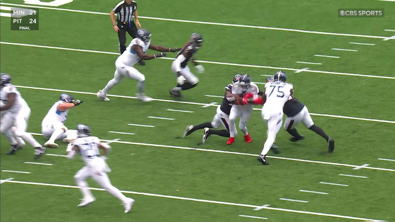 Danielle Hunter explodes into backfield to sack Ward for 7-yard loss