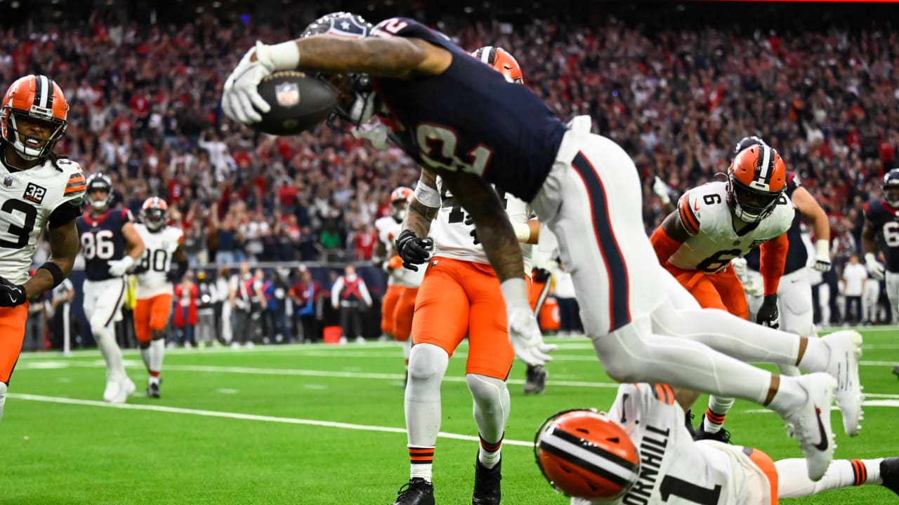 Highlights: Nico Collins catches a 15-yard touchdown pass from Stroud