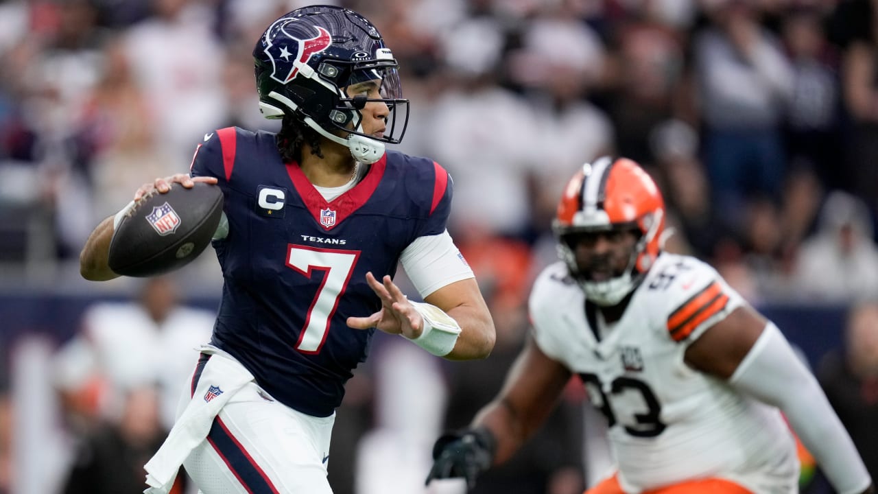 Highlights: Stroud finds Collins for a 38-yard gain