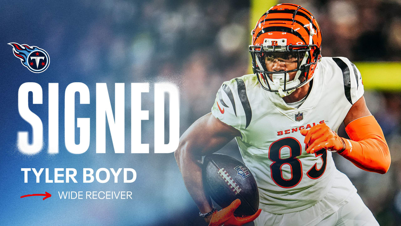 Titans Officially Sign Veteran Receiver Tyler Boyd