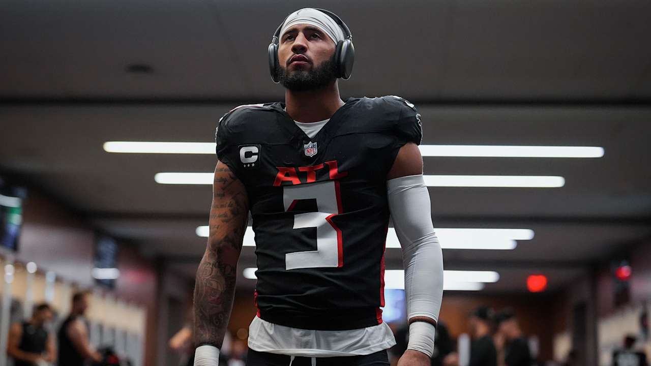 Inside the Locker Room | Week 1 Falcons vs Steelers