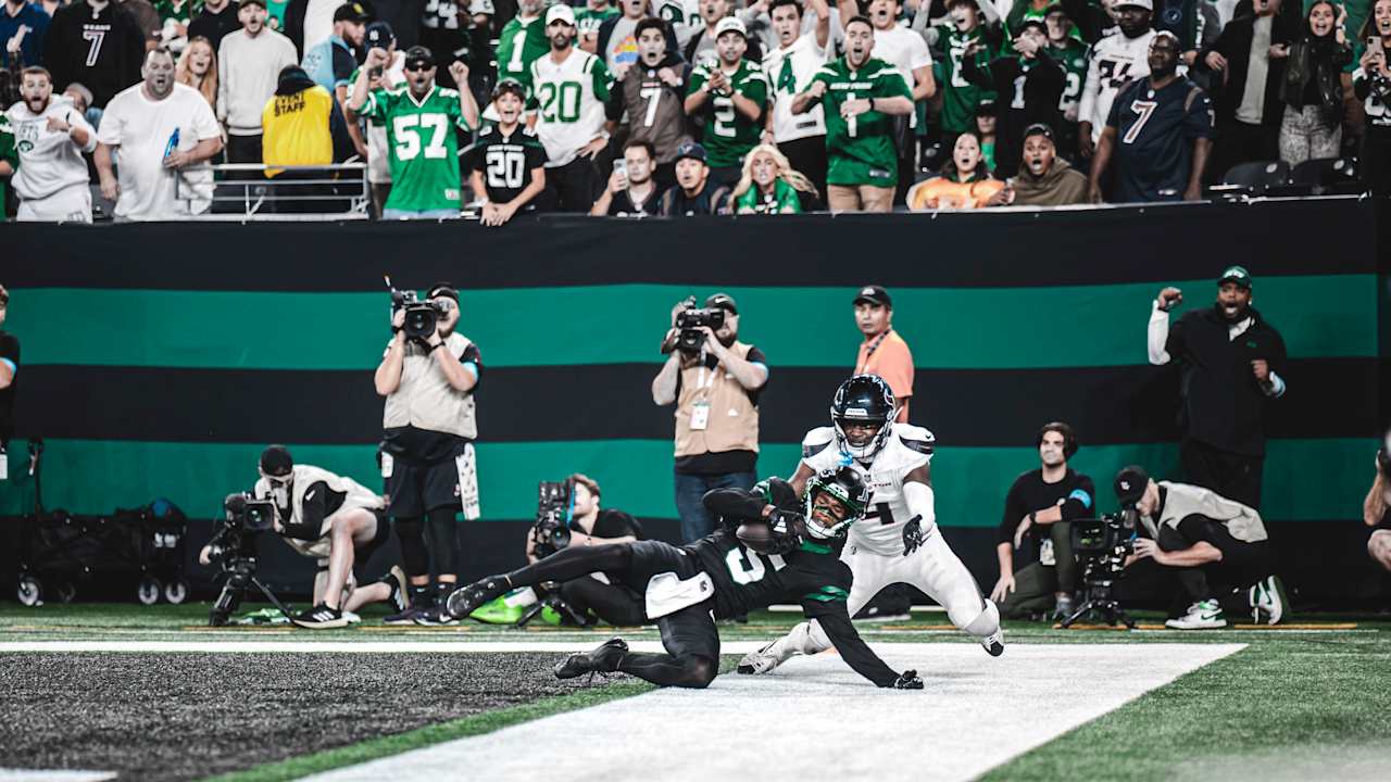 Garrett Wilson's Spectacular Touchdown Catch from Every Angle