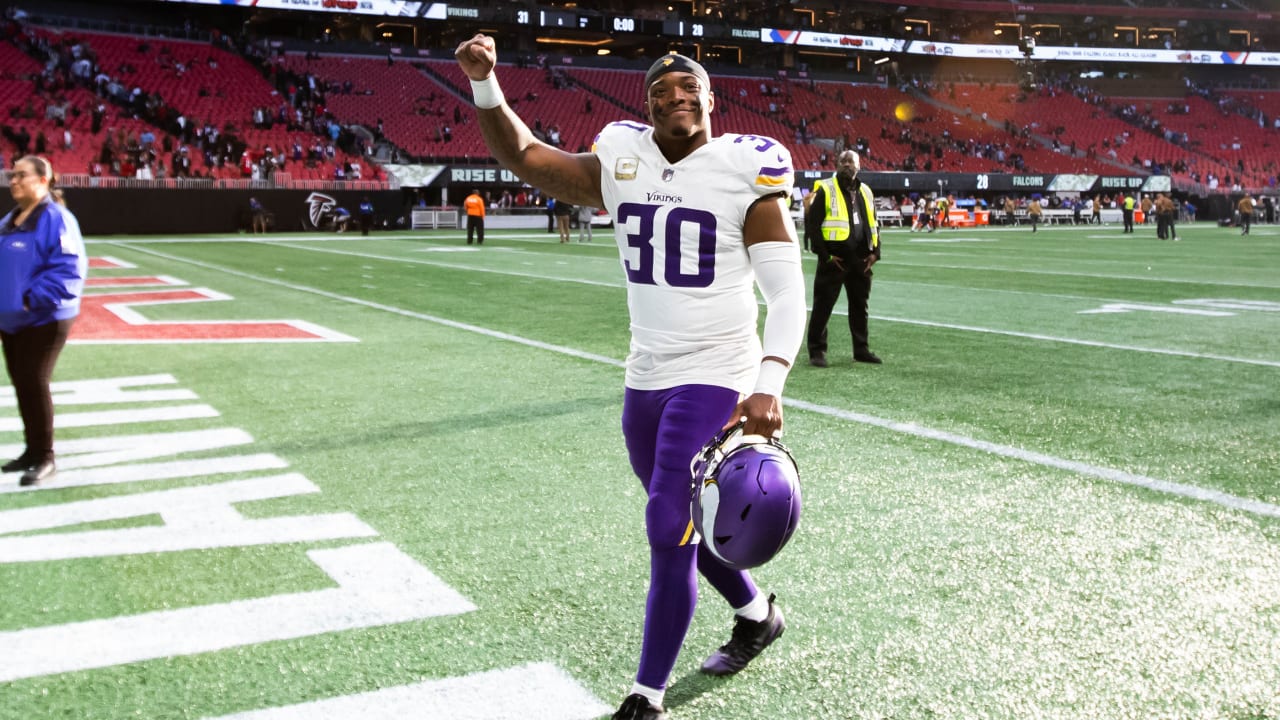 CJ Ham to Host 2024 UNRL Celebrity Softball Game