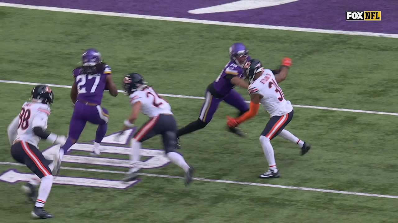 Jordan Mason Trots Into The End Zone For A Vikings Touchdown