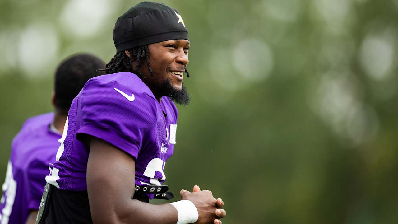 Vikings Designate Ty Chandler for Return from IR; Sign Joaquin Davis to ...